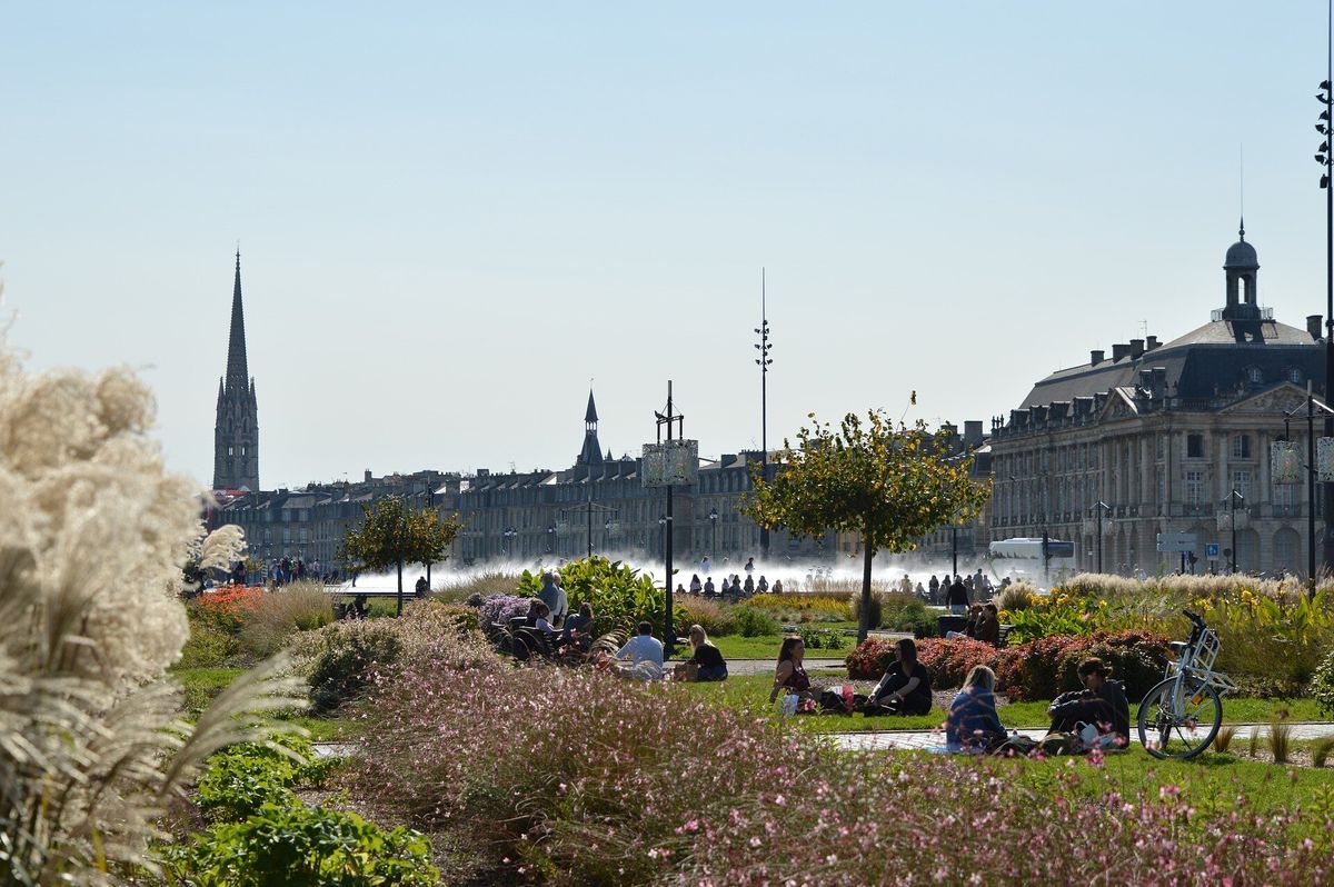 Car Rental in Bordeaux | SIXT rent a car