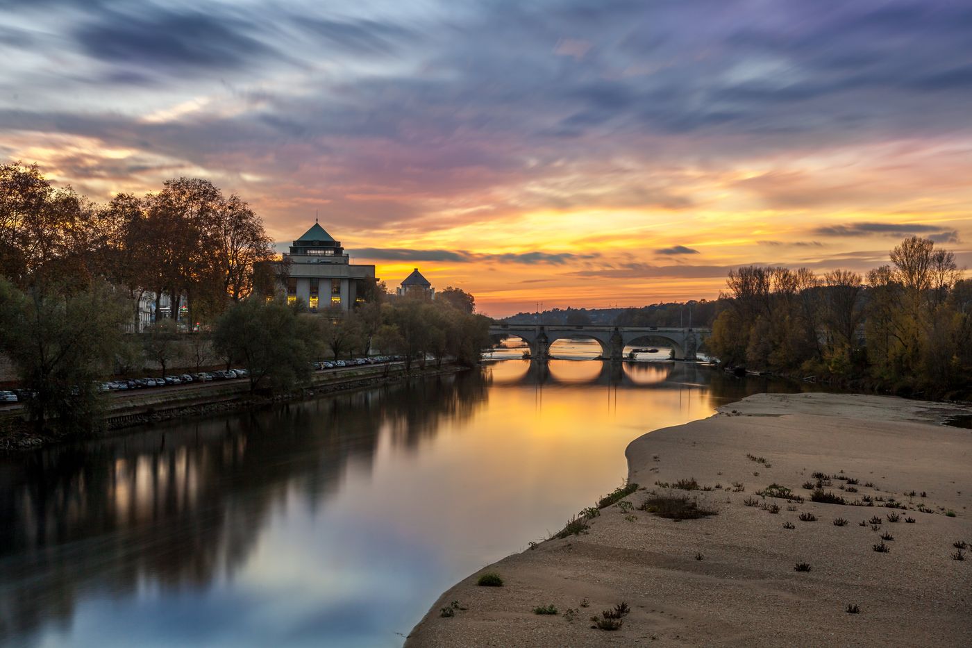 Location de voiture Tours chez SIXT