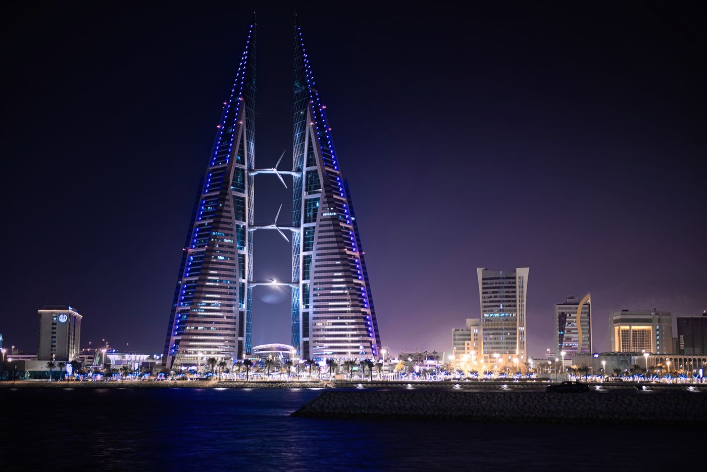 Car Rental at Bahrain Airport | SIXT rent a car