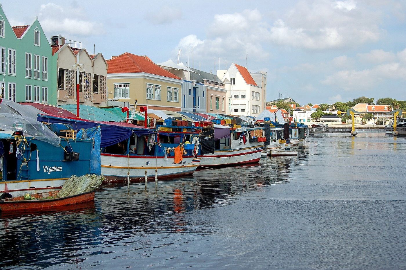 Car Rental at Curacao Intl. Airport Hato | SIXT rent a car