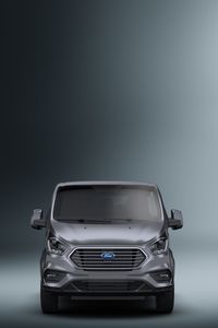 7 Passenger Minivan Rental | Group Travel with SIXT Rent A Car