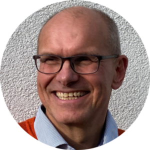 Expertenaustausch on the Road: Albert James Küng im SIXT Carpool ...