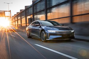 Lucid Air mieten bei SIXT | Entdecken Sie das Luxus-Elektroauto
