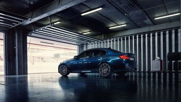 Intermediate Car Rental with SIXT rent a car