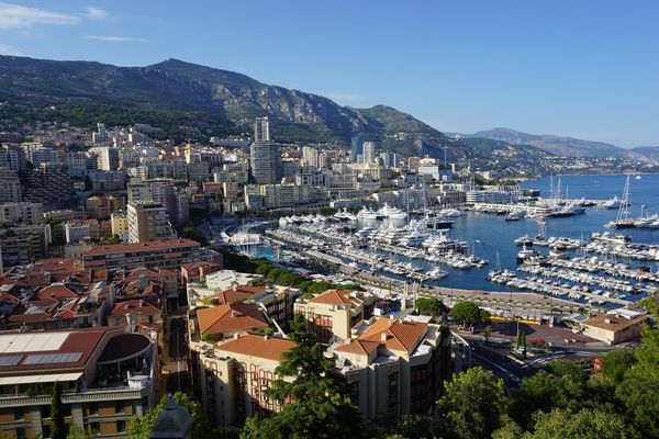 Car Rental in Monaco | SIXT rent a car