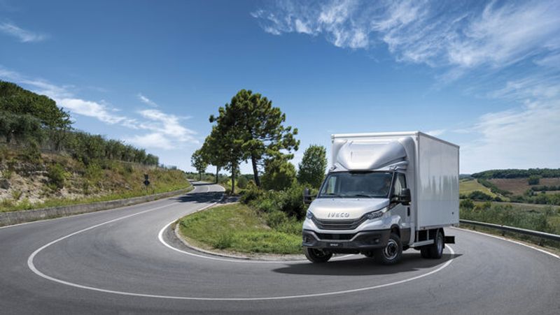 Location camion hayon 20m3 - SIXT utilitaire avec hayon
