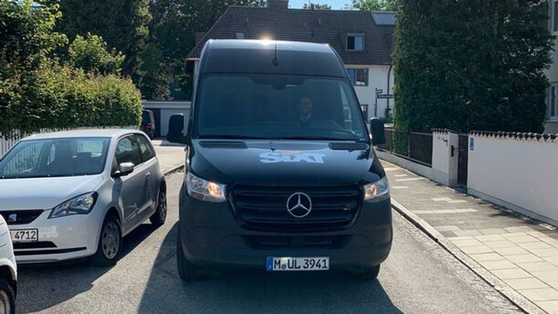 3,5 Tonner mieten | Günstig bei der SIXT LKW-Vermietung