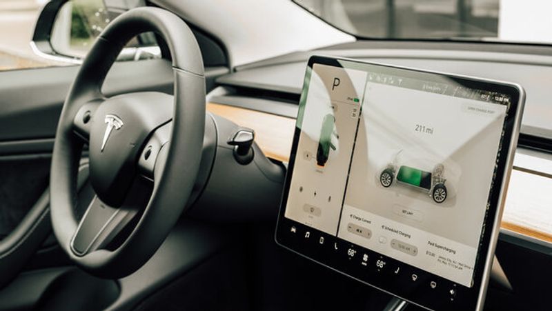 Tesla Rental | Rent a Tesla with SIXT rent a car