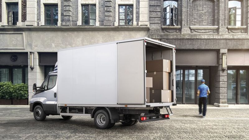 Location camion hayon 20m3 - SIXT utilitaire avec hayon